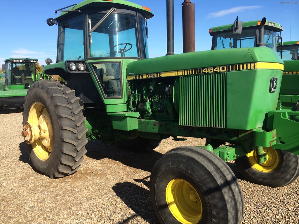 Technical Specifications and Data for John Deere 4640